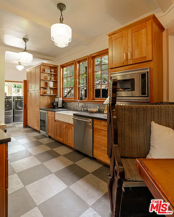 The Revolution's Keyboardist Lisa Coleman Lists LA Home For Just Under ...